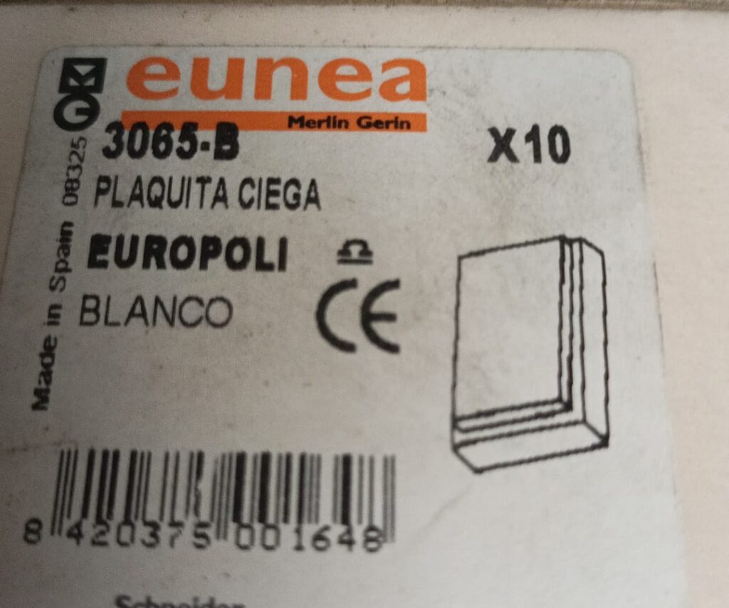 Tapa ciega blanca para Metropoli Europoli Eunea