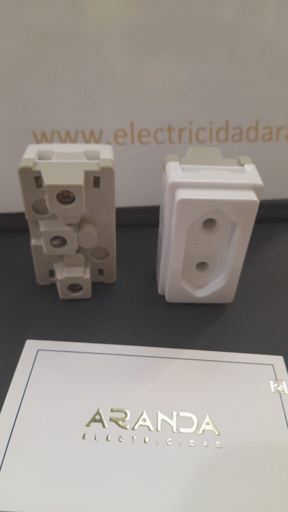 Base Eunea II redondas Metropoli Europoli 3165N-B Eunea Blanco